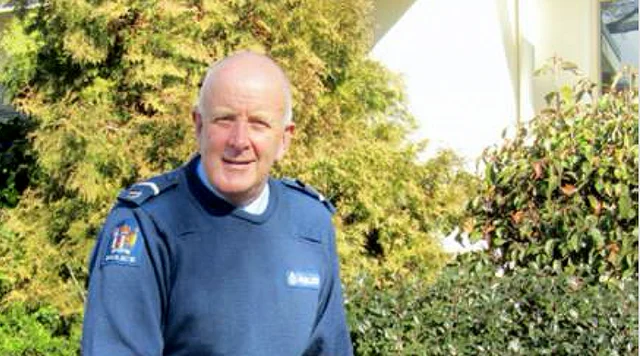 Decorated police officer dies on hunting trip
